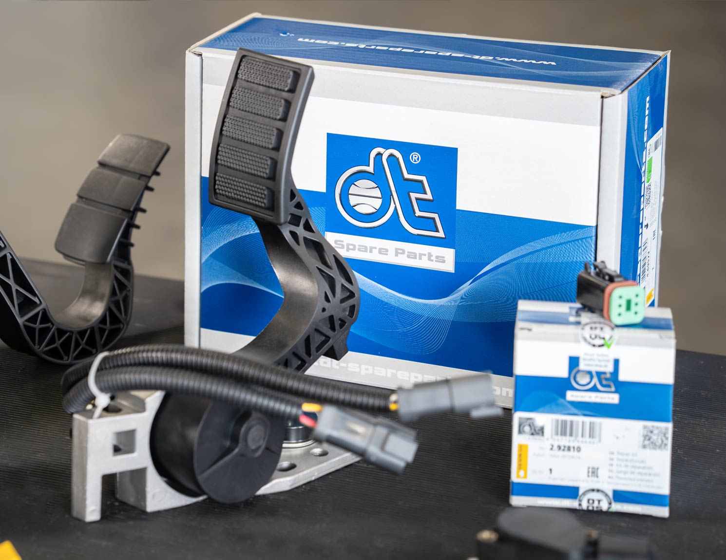 Electronic accelerator pedal